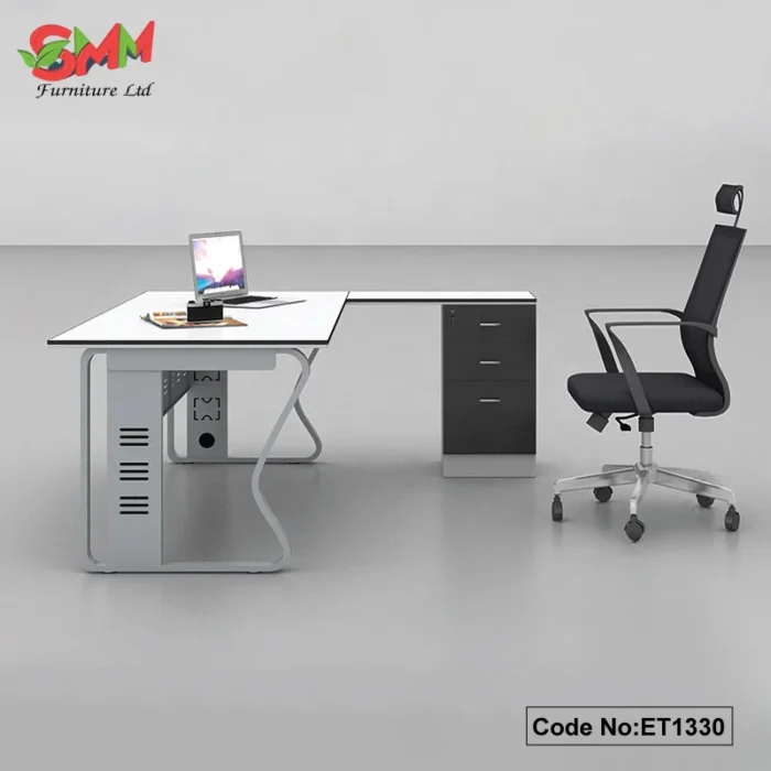 Executive Table with Premium Lacquer Finish | ET1330 - SMM Furniture Ltd